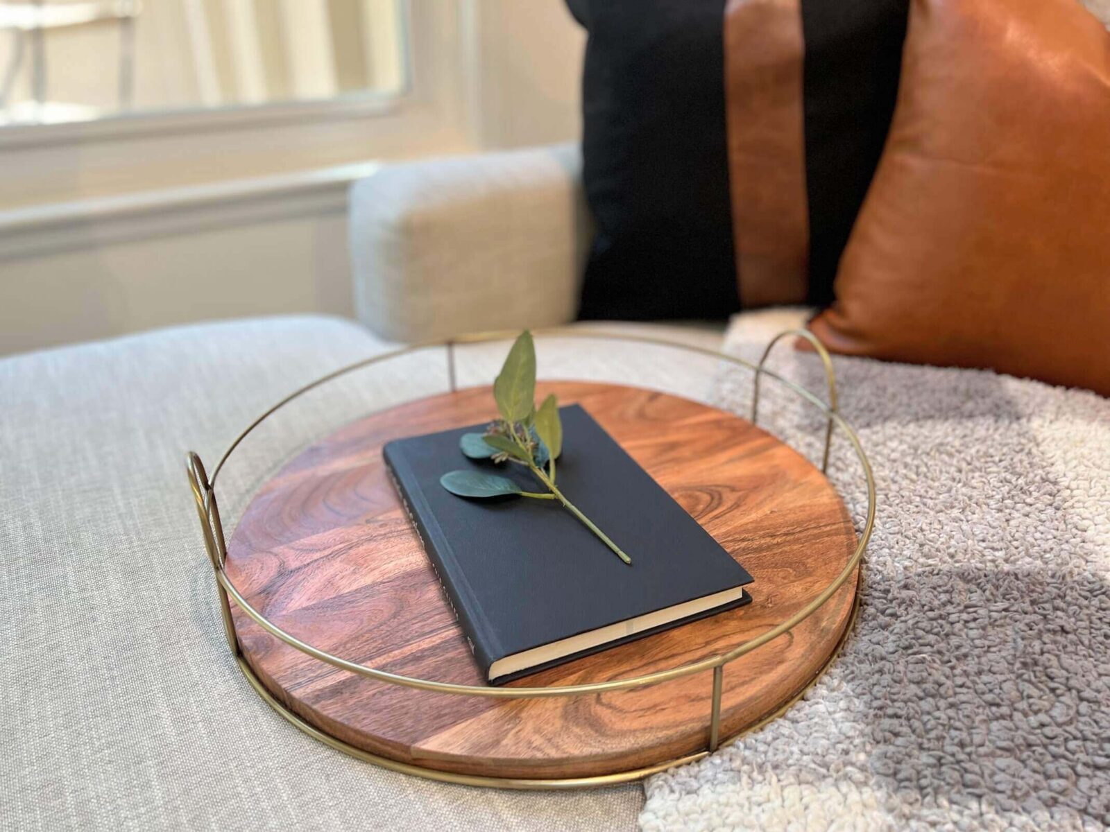 Which Is Better Airbnb or Vrbo: Definitive Guide From a Real Host