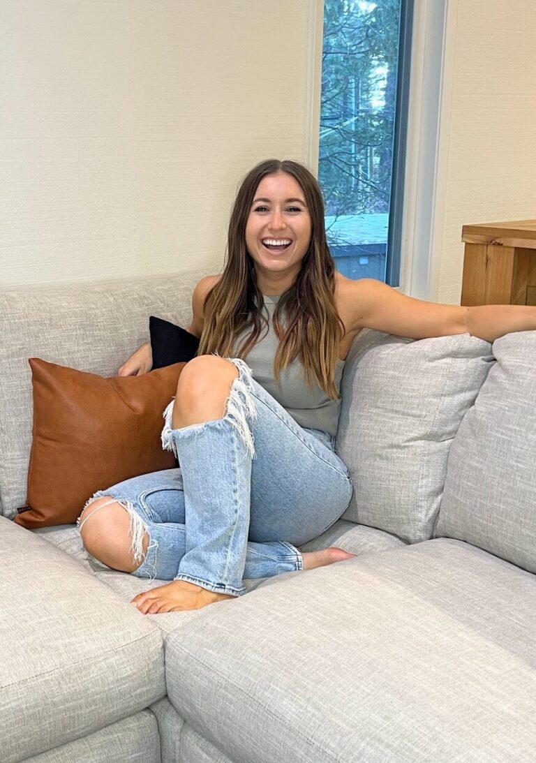 7 Things You Need to Know BEFORE Hiring a Short-Term Rental Co-Host