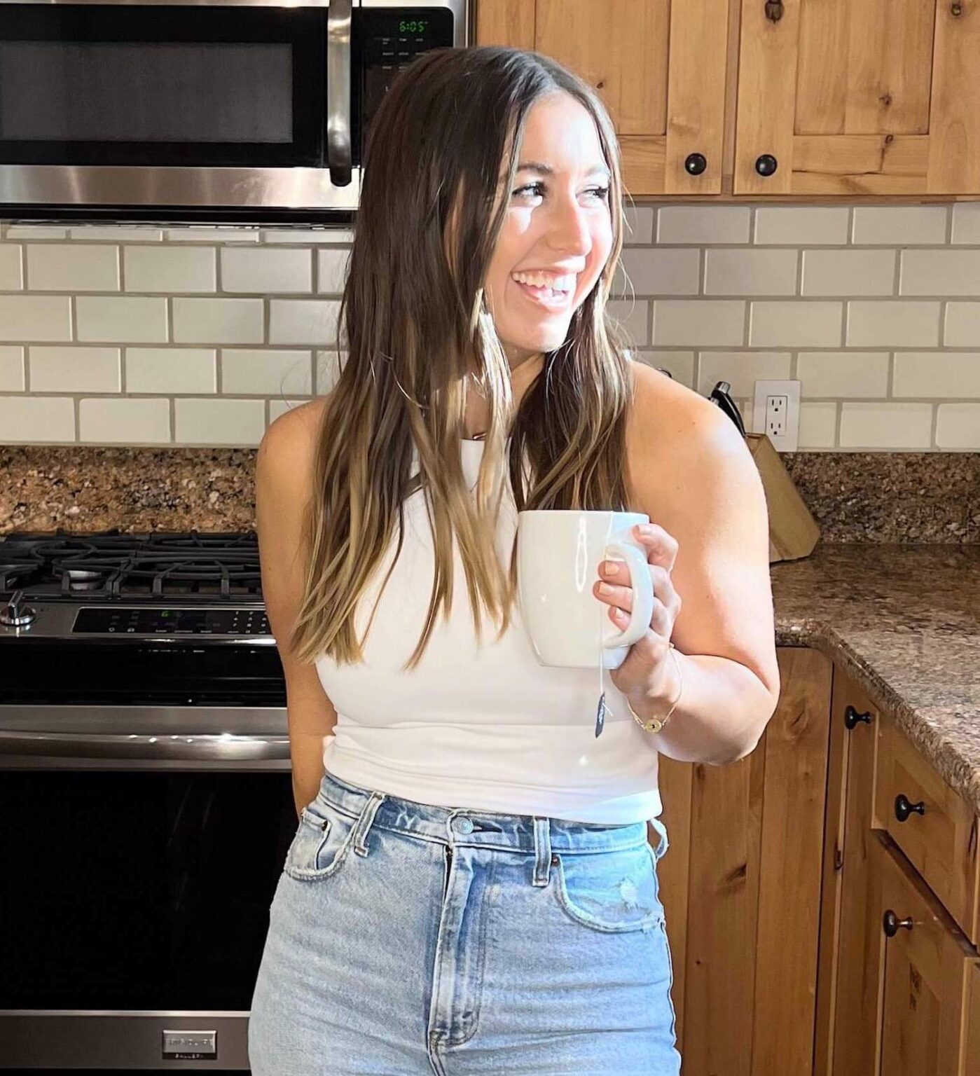 10 (Cheap and Easy) Airbnb Welcome Basket Ideas for Busy Hosts